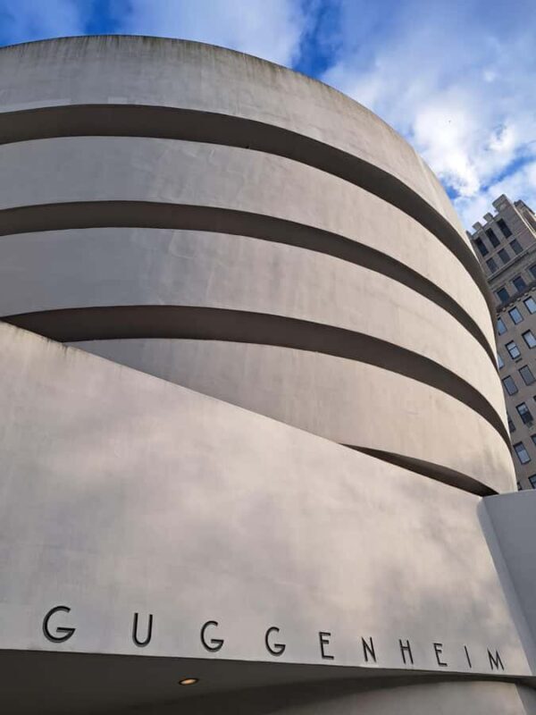 Guided tour of the Guggenheim Museum in NY - An In-Depth Look at the Guggenheim Tour Experience