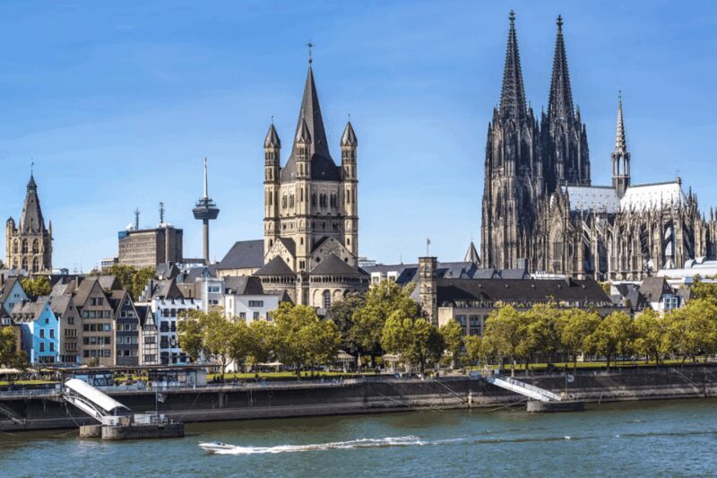 Guided tour of the historic center of Colonia - Practical Considerations