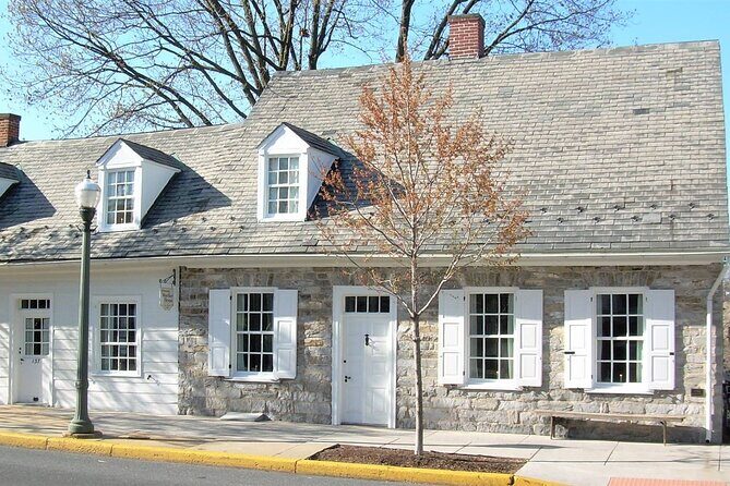 Guided Tour of the Lititz 1792 Johannes Mueller House - The Journey Through Time: A Detailed Look at the Tour