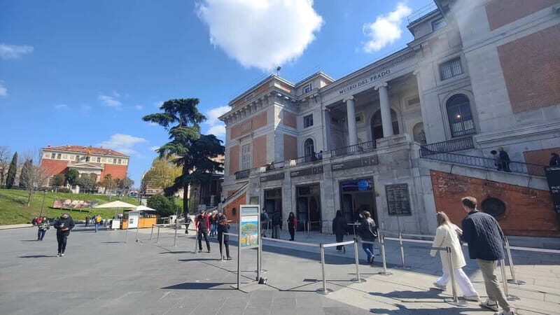 Guided tour of the Prado Museum in French - Exploring the Prado Museum: A Natural Choice for Art Enthusiasts