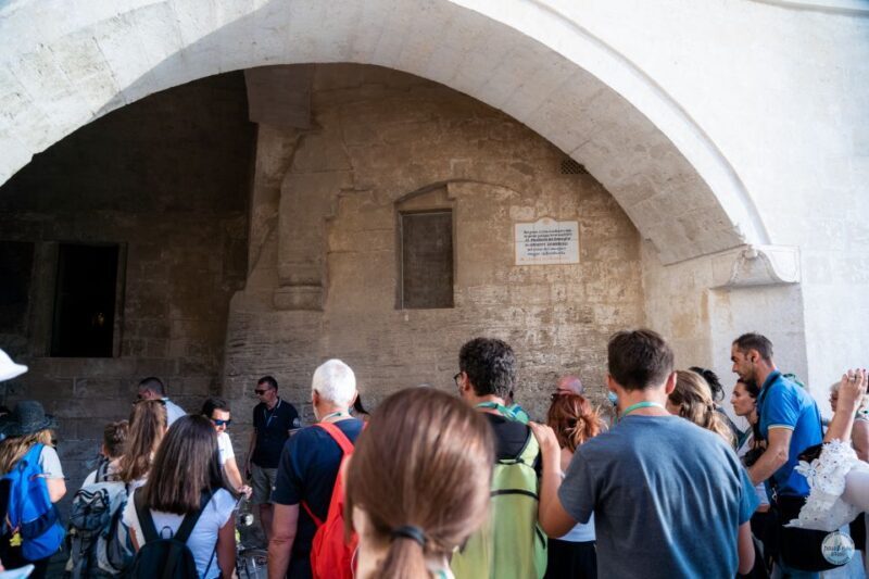 Guided tour of the Sasso Barisano and Sasso Caveoso - A Deep Dive into the Matera Experience