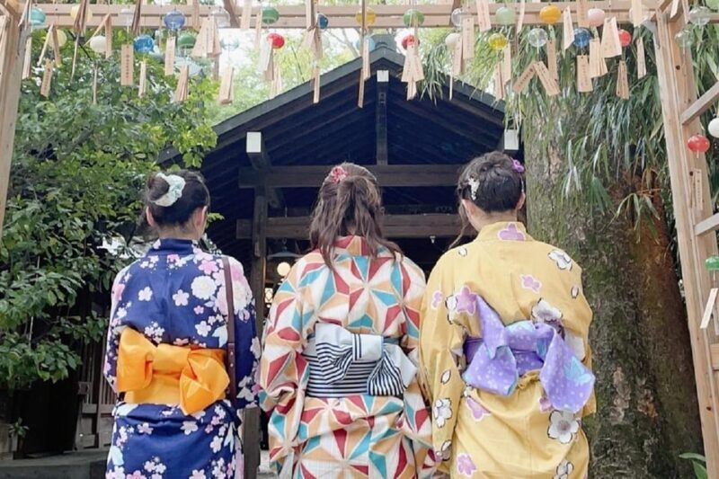 Guided Tour of Walking and Photography in Asakusa in kimono - Key Points