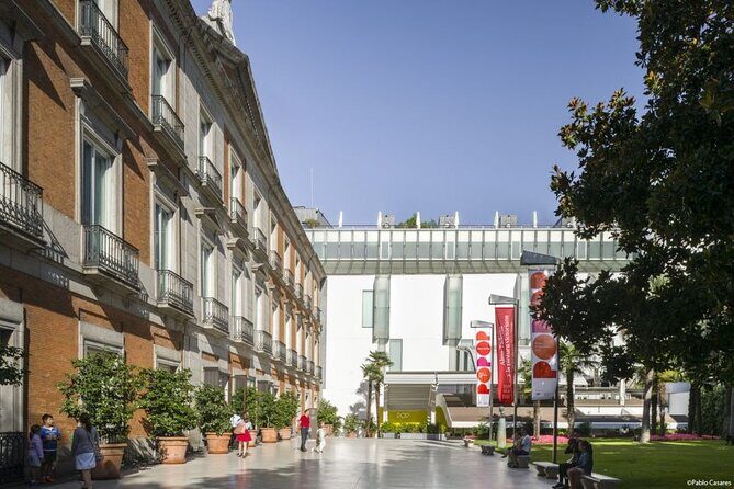Guided Tour Thyssen Museum Skip the Line - FAQs
