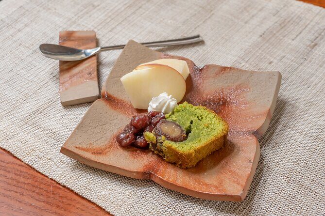 Guided Tour to Bizen pottery artists (with experience & lunch) - FAQs