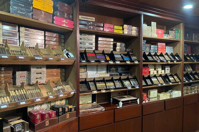 Guided Tour to Don Lucas Cigars Factory and Souvenirs Store - FAQ