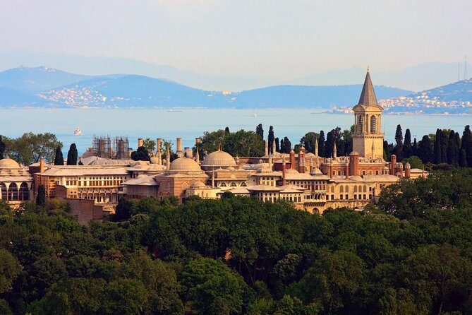 Guided Tour to Topkapi Palace with Skip-the-Line Entry Ticket - Key Points
