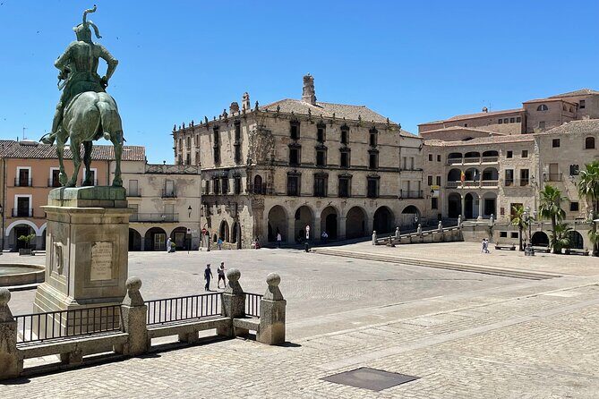 Guided Tours Trujillo Essential - FAQ