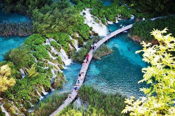 Guided transfer from Split to Zagreb with Plitvice Lakes stop - A Practical Look at the Guided Transfer from Split to Zagreb with Plitvice Lakes Stop