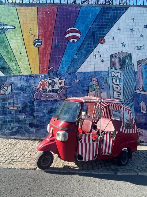 Guided tuk tuk tour in Lisbon's old neighborhoods - Transportation and Practical Details