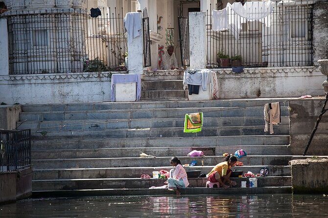 Guided Udaipur City Tour by Car - Ahar Cenotaphs
