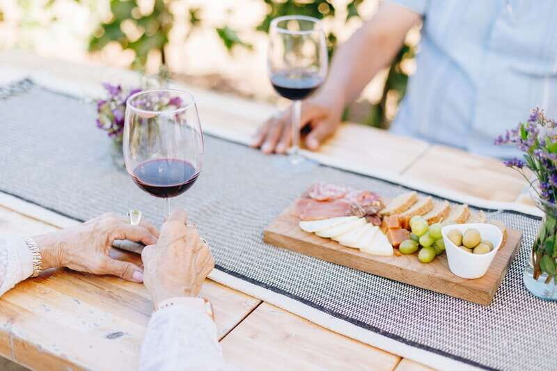 Guided Vineyard Tour with Wine Tasting at Rondo del Valle - An In-Depth Look at the Rondo del Valle Experience