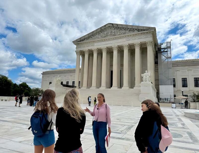 Guided visit inside the Capitol and the Library of Congress - An In-Depth Look at the Tour Experience