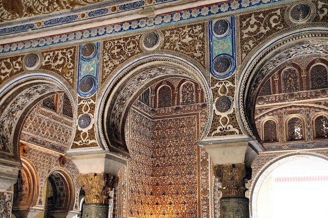 Guided visit to the Alcázar of Seville without queues - Discovering the Alcázar of Seville: Beyond the Facade