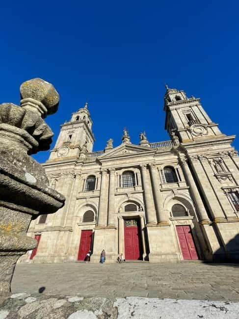 Guided visit to the Cathedral of Lugo with entrance tickets - Value and Pricing