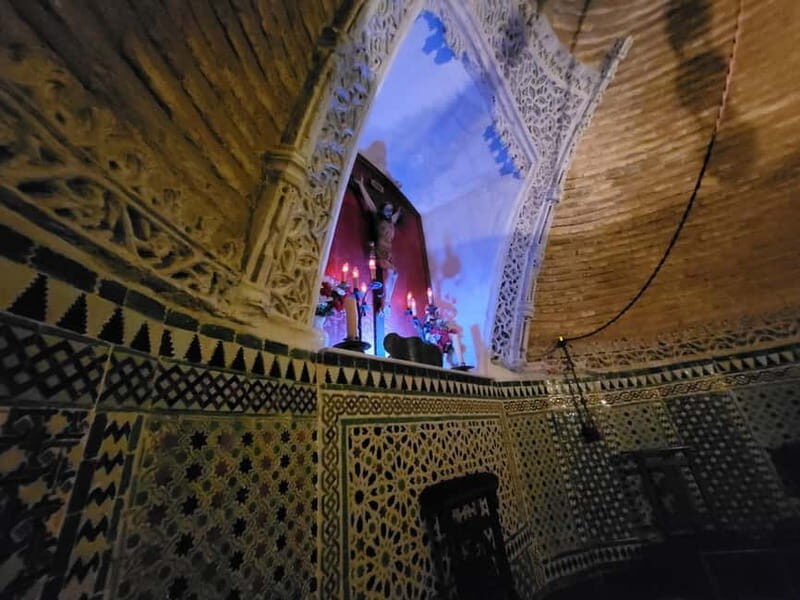 Guided visit to the San Lorenzo Arch, Air Raid Shelter and Mudejar Hall - Key Points