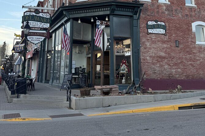 Guided Walking Tour - Historic Bar Crawl - Gunfighters to Ghosts - What Makes This Tour Special?