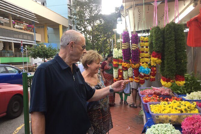 "Guided walking tour in German, utilizing public transportation. - Haji Lane: Boutique Haven and Hipster Hotspot