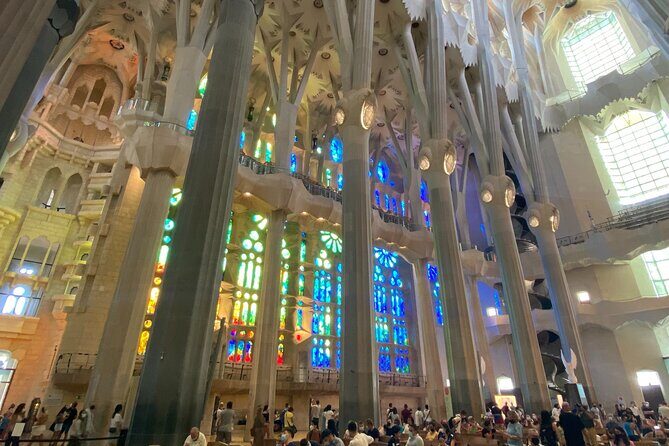 Guided Walking Tour in Park Güell and Sagrada Familia - Frequently Asked Questions