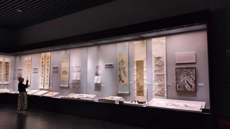 Guilin: Elephant Trunk Hill, Ludi Rock, & Museum Tour - An Intro to the Tour