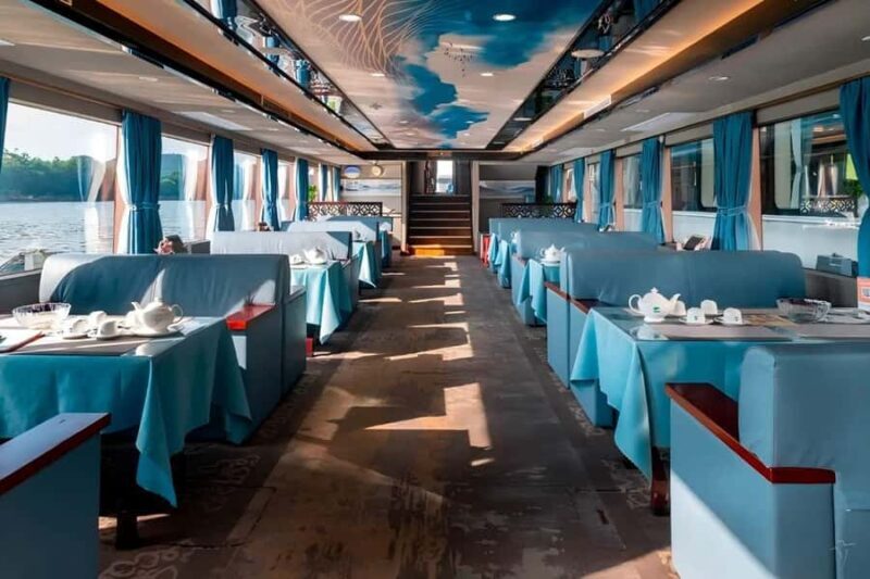 Guilin: Li River Cruise with Lunch and Yangshuo Tour - A Detailed Look at the Experience