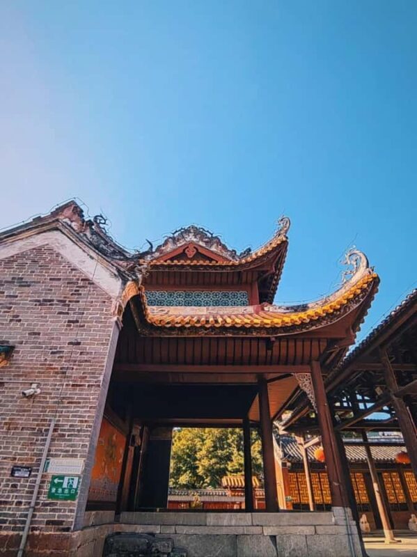 Guilin: Private Wen & Wu Temple Tour with Red Rock Village - FAQ