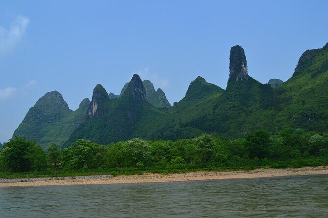 Guilin to Yangshuo Day Tour Li River Cruise and Reed Flute Cave - Who Would Love This Tour?