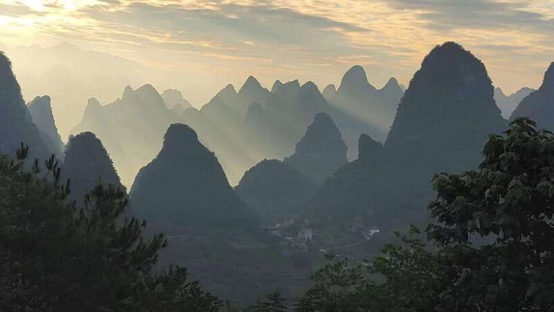 Guilin:1-Day Yangshuo bird's eye view mountains private tour - Who Will Love This Experience?