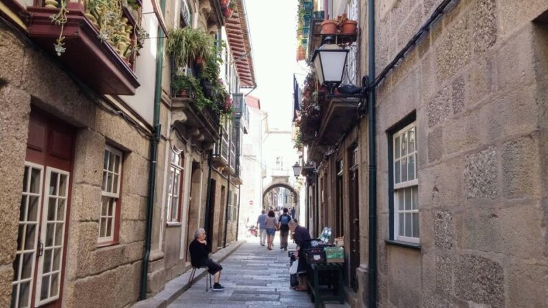 Guimarães Tour(4Hours): From Oporto;City Tour- Half Day Trip - An In-Depth Look at the Tour Experience