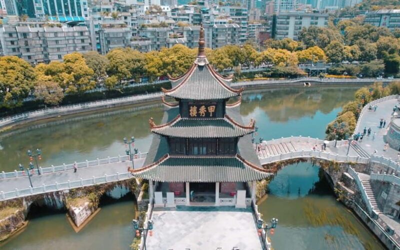 Guiyang Guided City Tour Including Hotel Pickup - Key Points