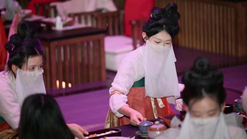 Guiyang: Lingluo Banquet (Dinner) - Key Points