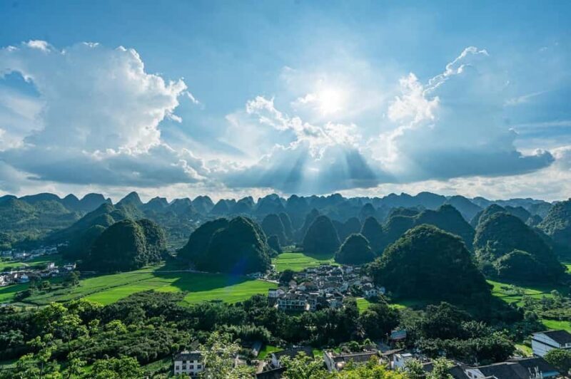 Guizhou: Wanfenglin + Dome Cinema + Sunshine Valley - An In-Depth Look at the Tour Experience