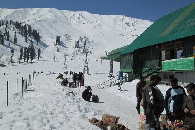 Gulmarg Adventure: A Thrilling Day Trip from Srinagar - Lunch and Leisure in Gulmarg