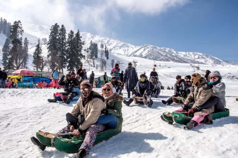 Gulmarg Snowfall Tour 3 Days 2 Nights - FAQ