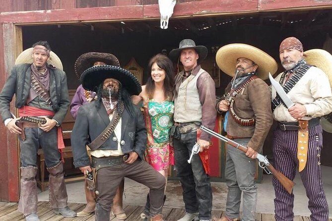 Gunfight Show Old Tombstone - The Production: Daring Stunts with a Comedic Twist