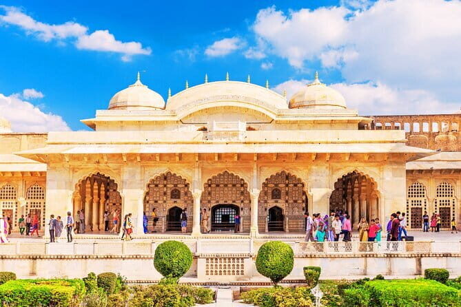 Gurgaon to Agra Same Day - FAQs