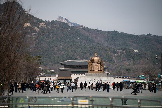 Gwanghwamun Tour l 120 minutes to Understand Local Korean Society - An Authentic 2-Hour Journey Through Seoul’s Heart