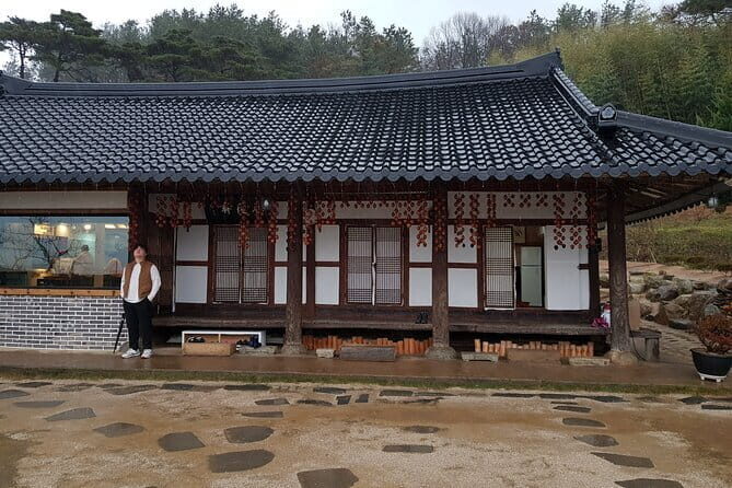 Gwangyang Maewha Flower and Jeonju Hanok Village Tour from Seoul - Who Should Consider This Tour?