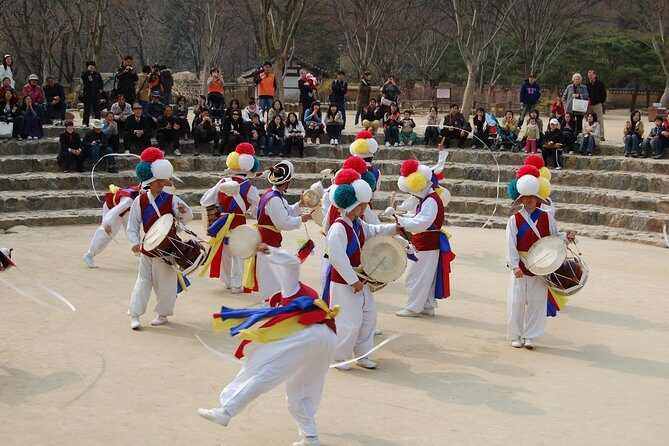 Gyeongbok Palace and Korean Folk Village Tour - Key Points