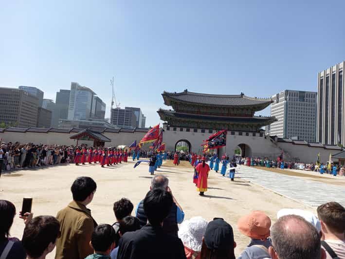 Gyeongbokgung-Folk Museum-Bukchon-Jogyesa temple in Insadong - The Sum Up: Why Choose This Tour?