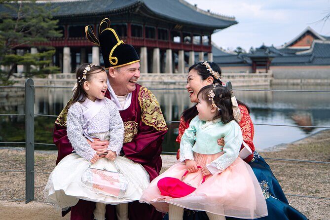 Gyeongbokgung palace family/group private photoshoot - Who is this Photoshoot Best For?