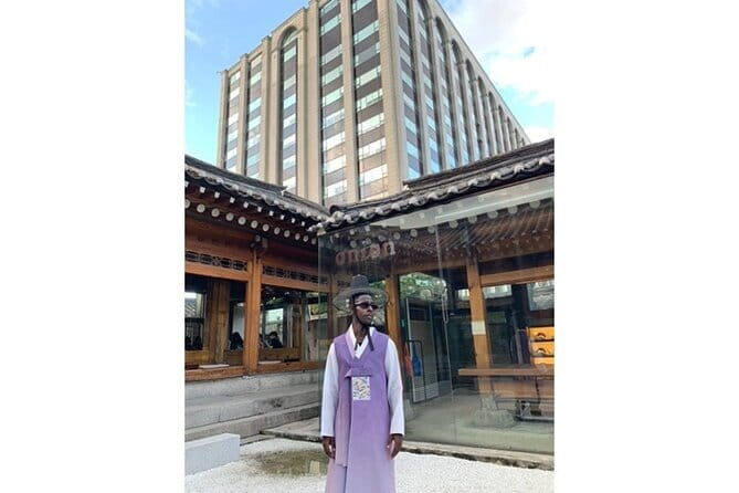 Gyeongbokgung to Bukchon in Hanbok Photography Walking tour - A Closer Look at the Itinerary and Experience