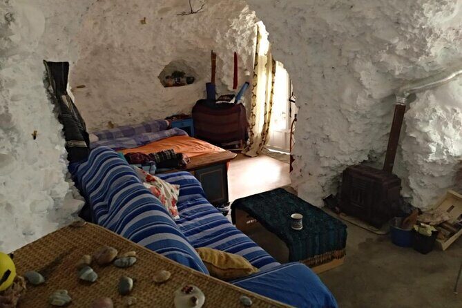 Gypsy life: Sacromonte and the caves private tour - Exploring the Itinerary in Detail