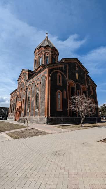 Gyumri: Private Guided Walking Tour By A Local Guide - Practical Tips for Participants