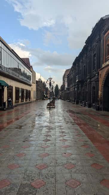 Gyumri: Private Guided Walking Tour By A Local Guide - Authentic Reviews: What Travelers Say