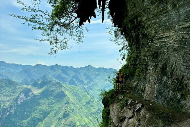 Ha Giang Cao Bang Loop 5 Days Private Tour with English Guide - Authentic Experience & Cultural Encounters