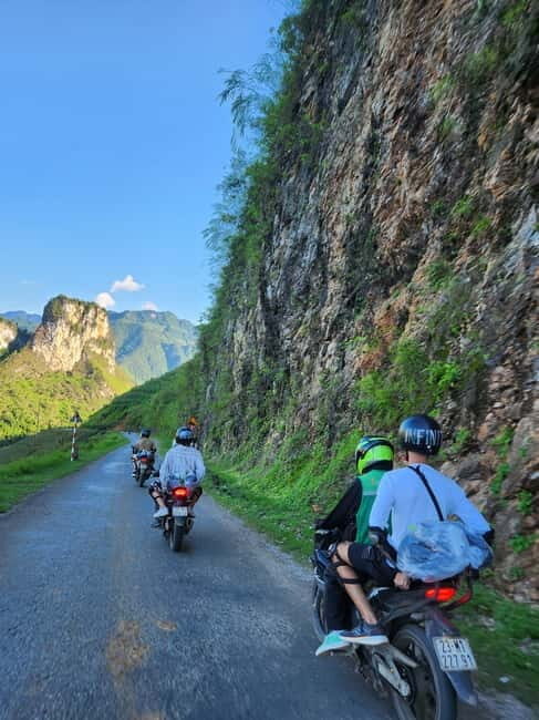 Ha Giang Loop 4-Day Tour with Extra Night & Pickup - The Guide and the Small Group Dynamic