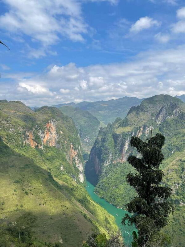 Ha Giang loop Plus 6 days motorbike tour with easy driver - The Sum Up