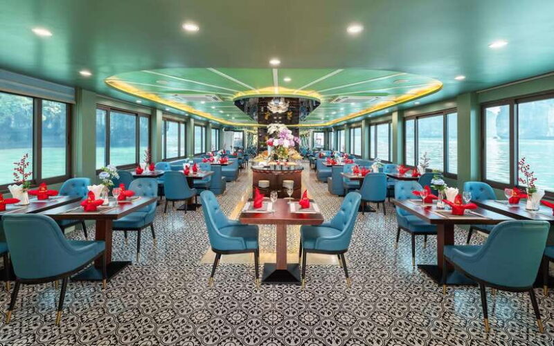 Ha Long & Bai Tu Long bay cruise wt Kayakking & buffet lunch - Key Points