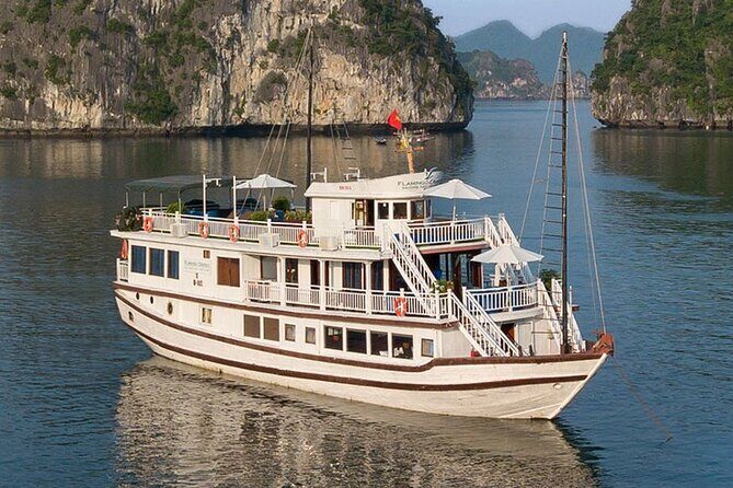 Ha Long Bay 2 Days 4 Star - The Cruise & Its Highlights
