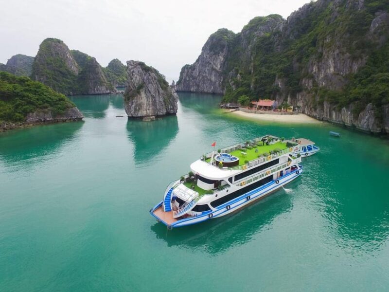Ha Long Bay 8 hours daily tour on LA CASTA DAILY CRUISE - An In-Depth Look at the La Casta Daily Cruise Experience
